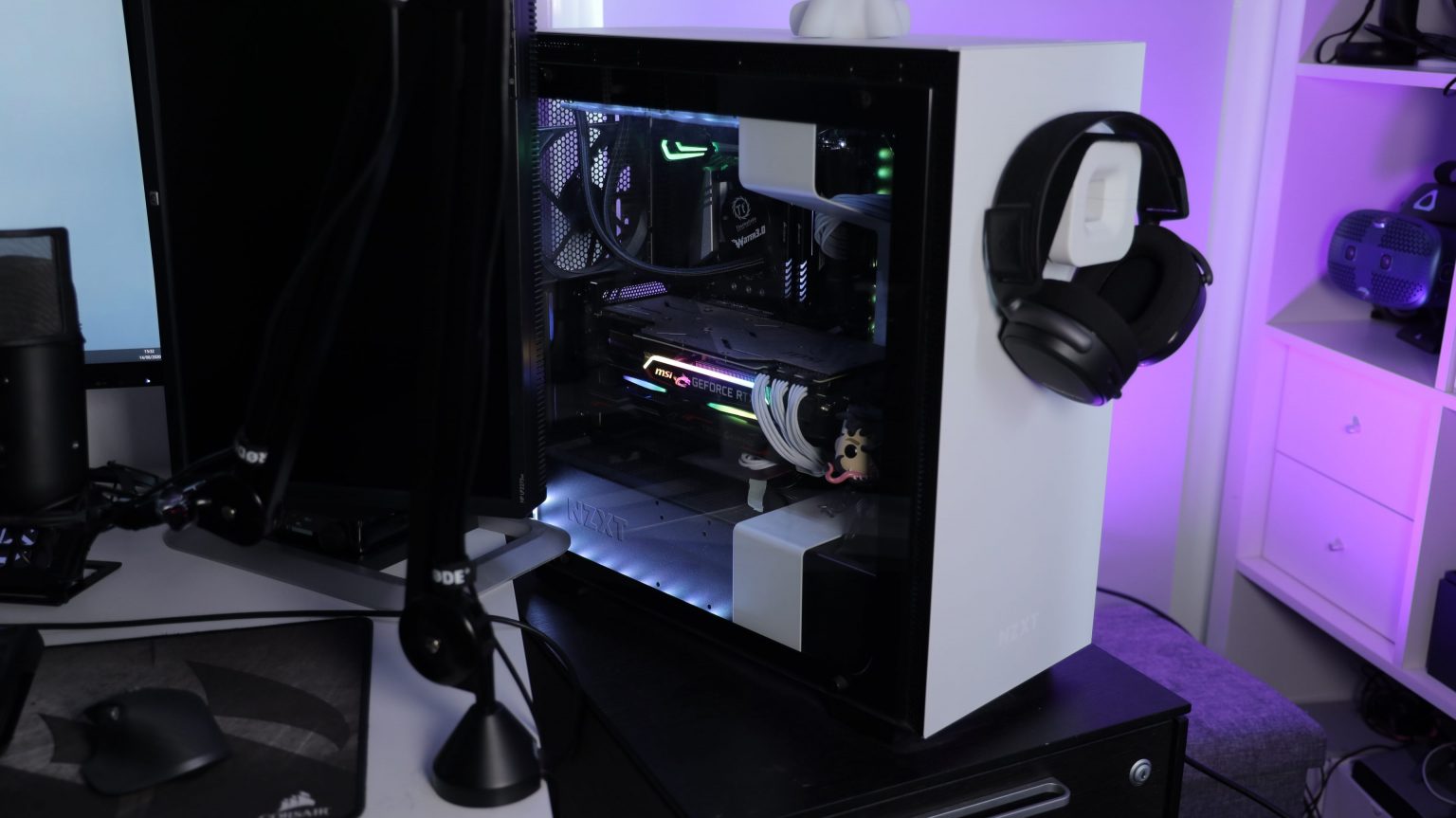 Our VR Equipment - Cas and Chary VR